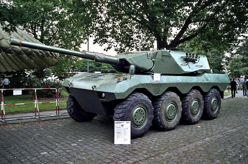 The Assault Gun Rides Again! – UK Land Power